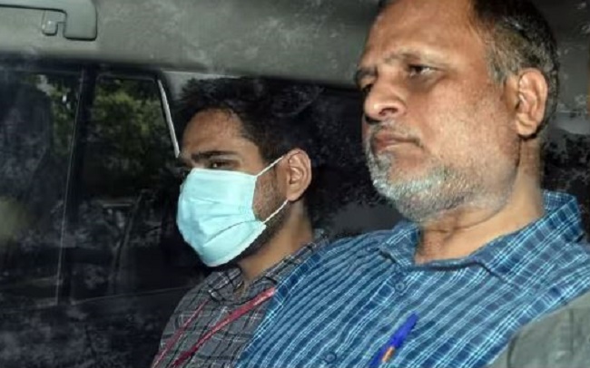 ‘ଜେଲରେ ୩୫ କିଲୋ ଓଜନ କମିଗଲାଣି, କଙ୍କାଳ ହୋଇଗଲେଣି...’, ଜାମିନ ପାଇଁ ...